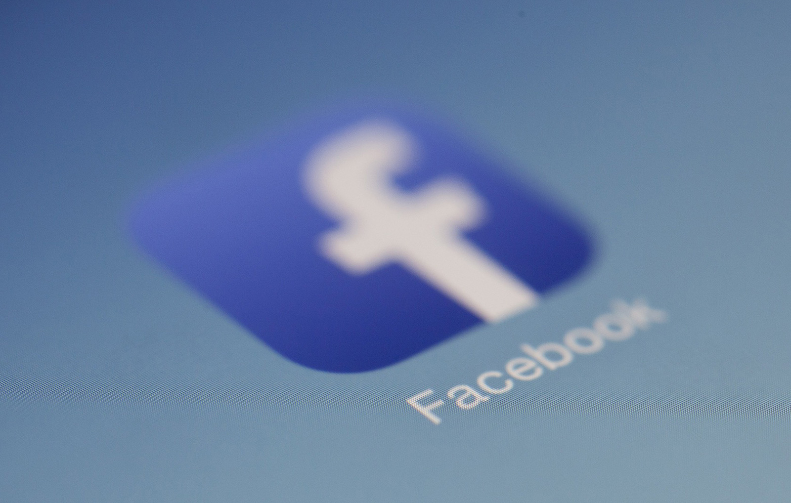 Phishers take aim at Facebook page owners - Help Net Security